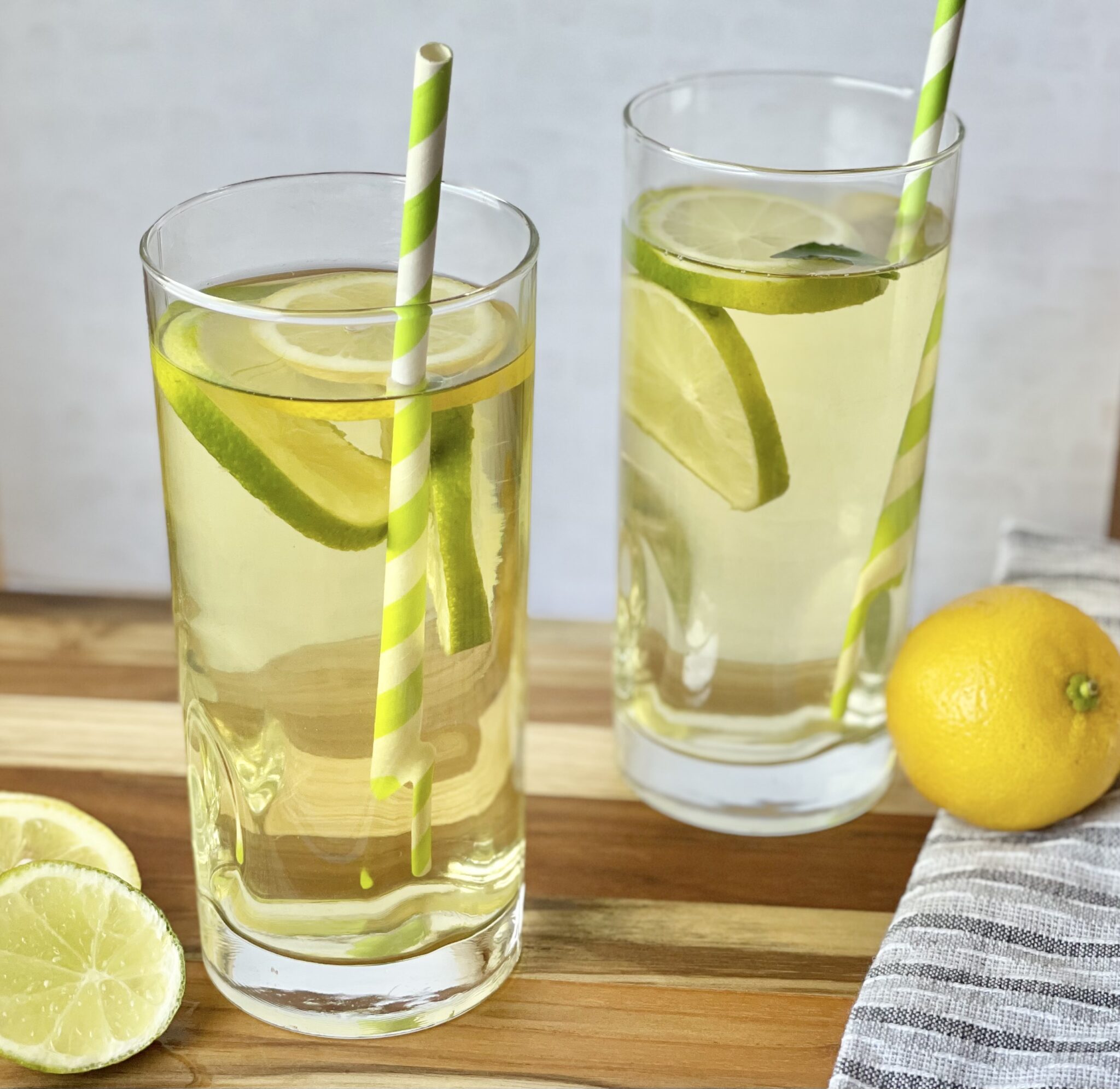 How to Cold Brew Green Tea, Easy Recipe and Guide - Daily Tea Time