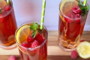 How to Make Raspberry Iced Tea at Home From Scratch - Daily Tea Time