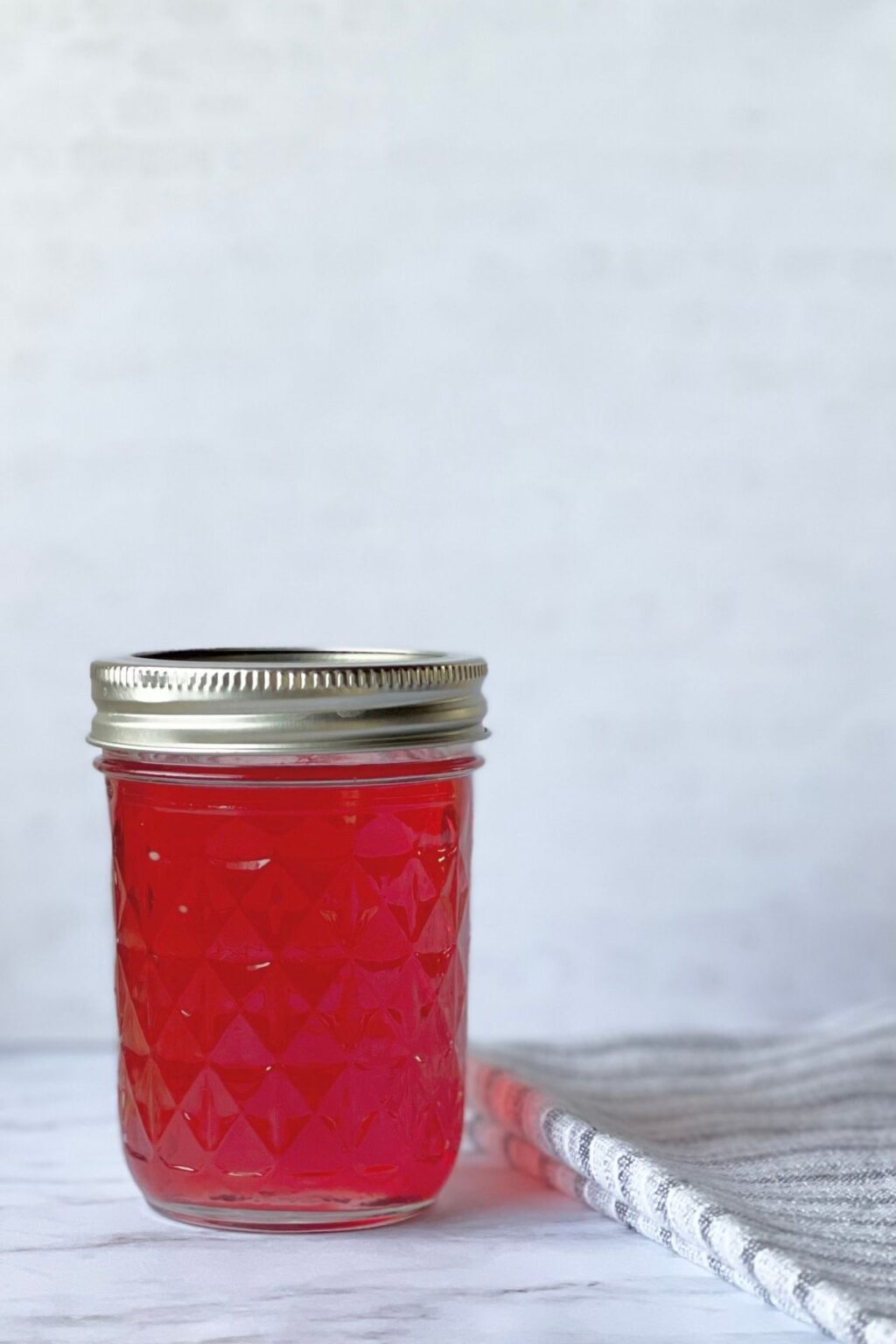 How to Make Raspberry Iced Tea at Home From Scratch - Daily Tea Time