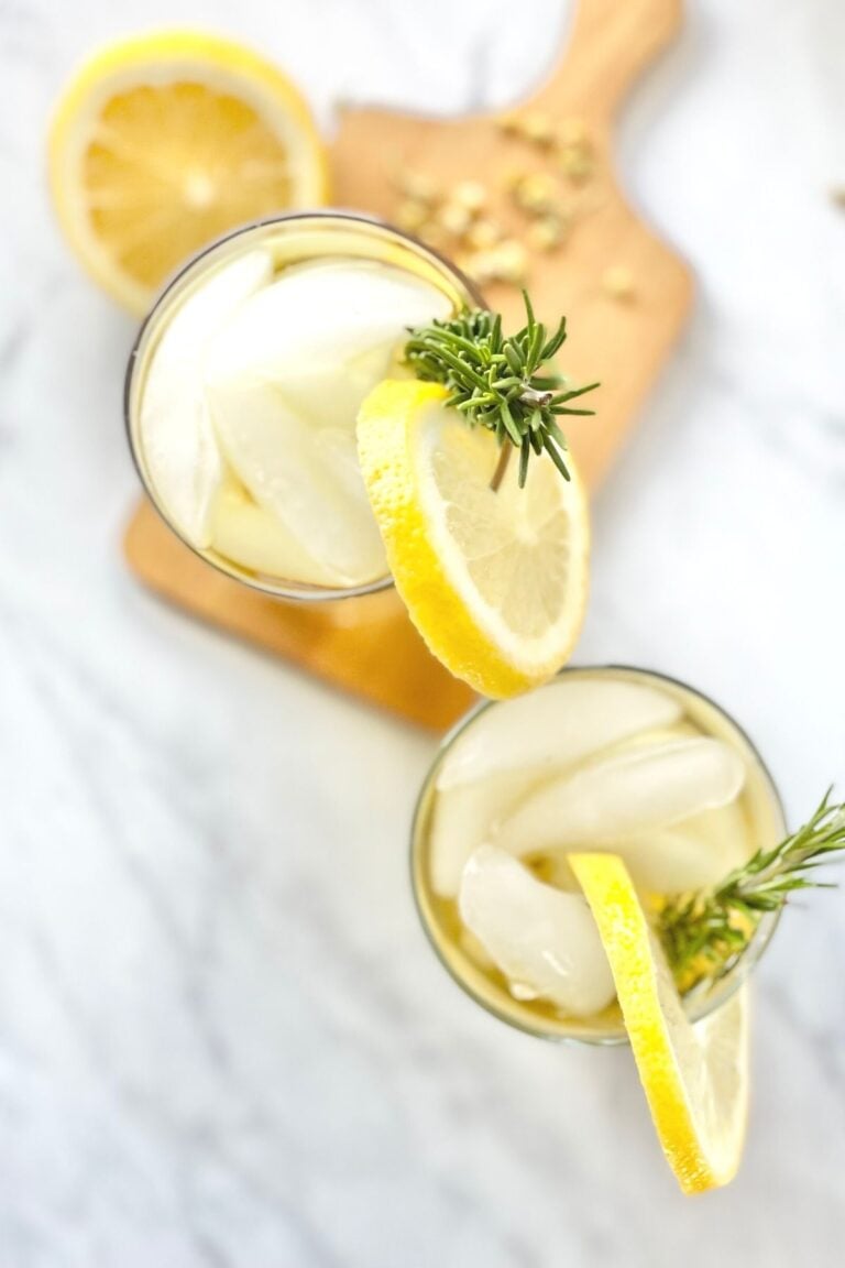 Iced Chamomile Tea Recipe - Daily Tea Time