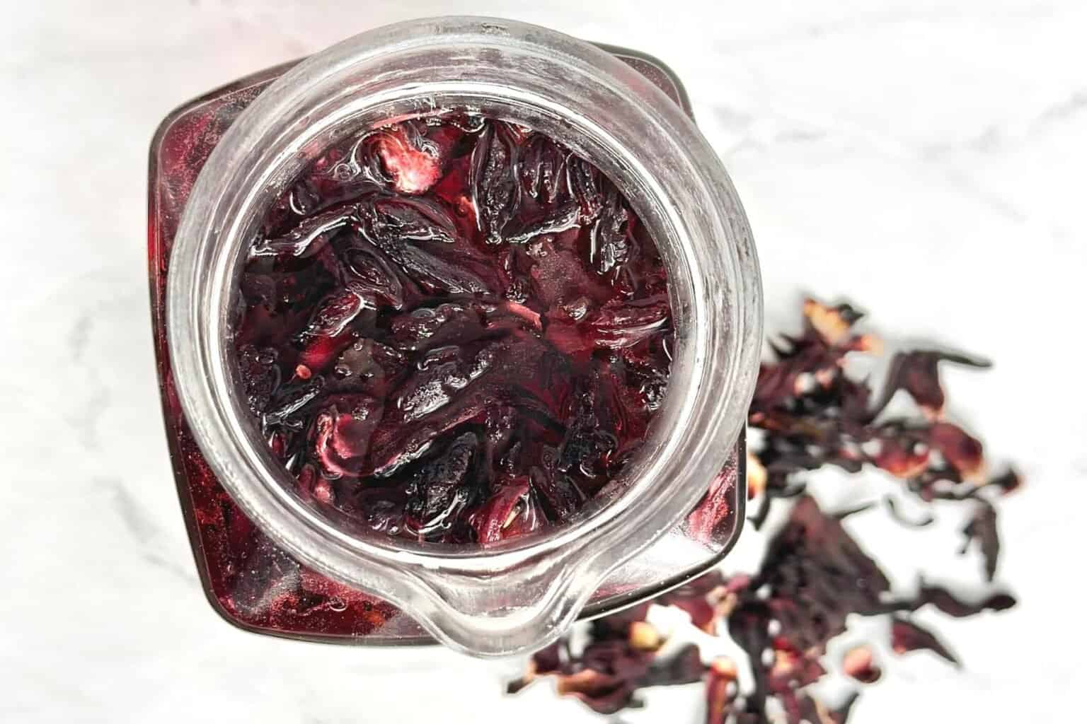 How to make Hibiscus Tea (Recipe and Benefits) - Daily Tea Time