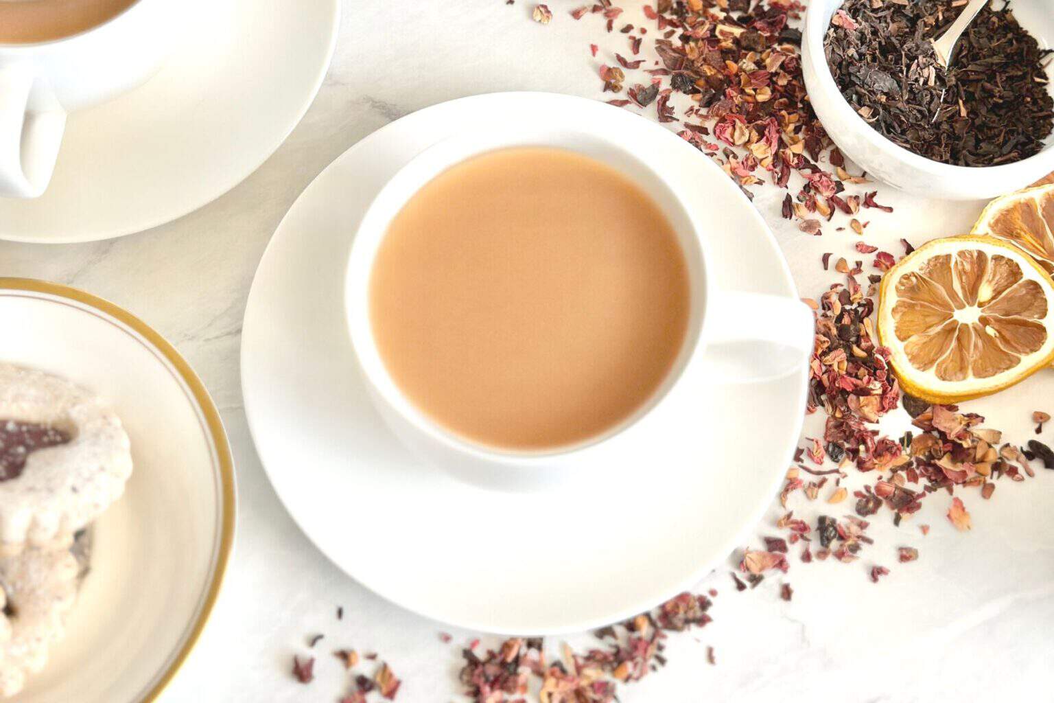 How to Make Tea in a Teapot (easy guide) - Daily Tea Time
