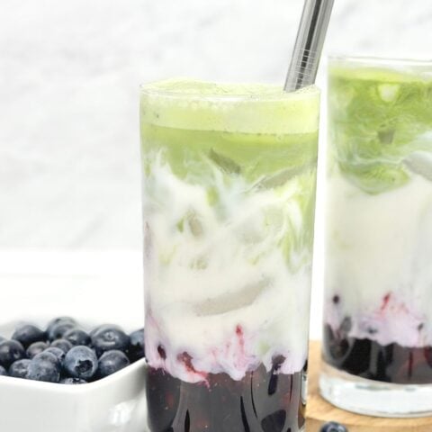 Blueberry Matcha Latte Recipe - Daily Tea Time