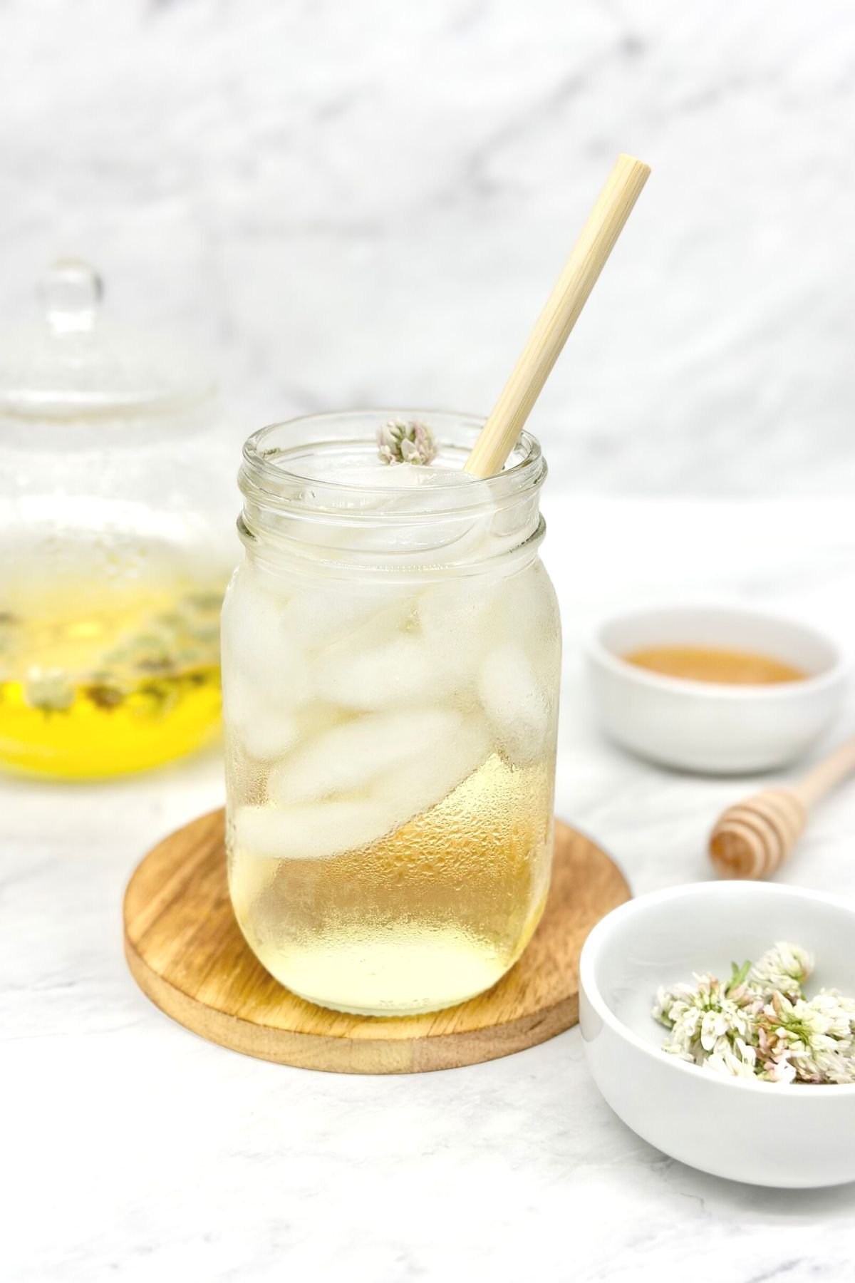 How to Make White Clover Tea (Hot or Iced) - Daily Tea Time