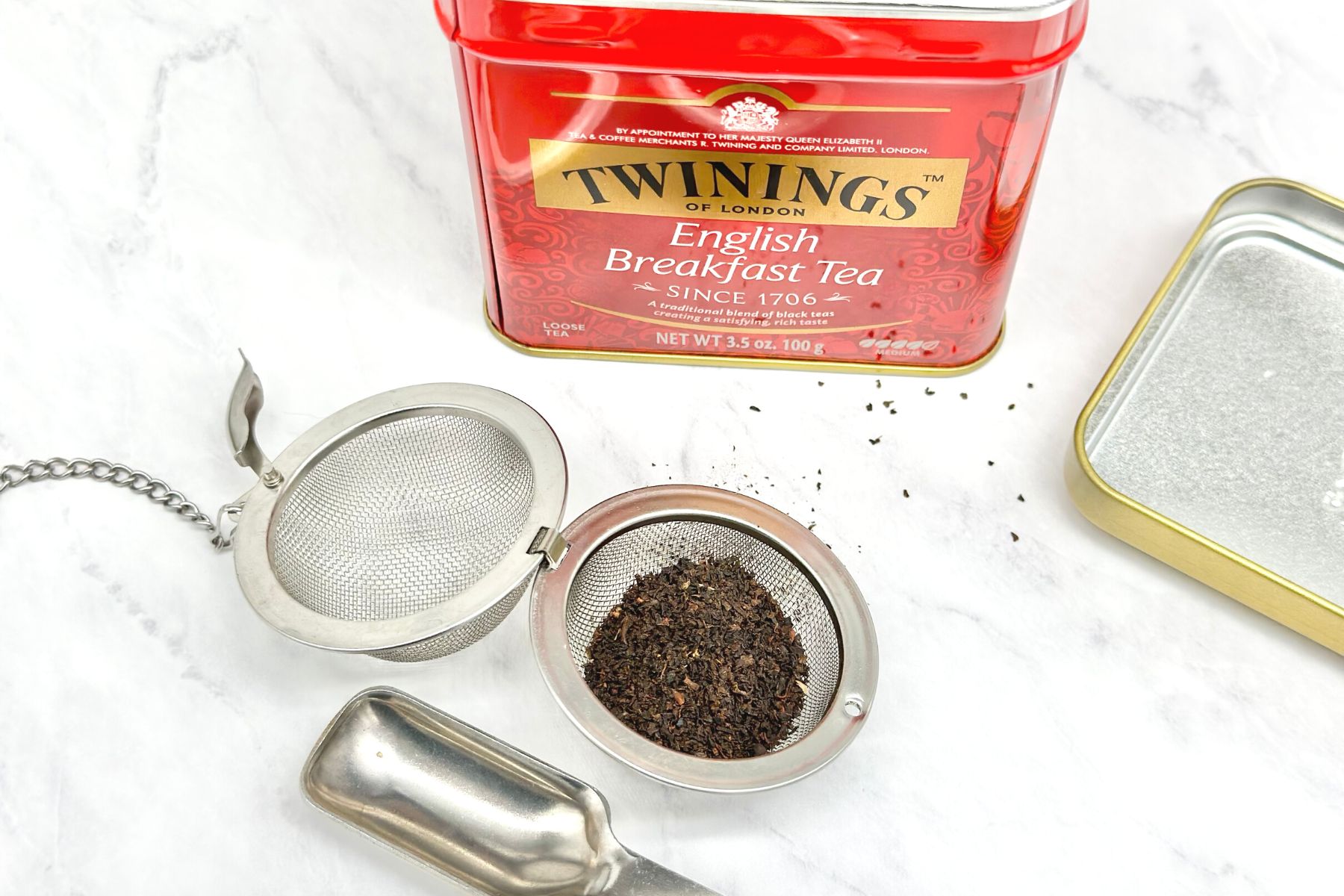 Cozy Hot English Breakfast Tea Latte Recipe - Daily Tea Time