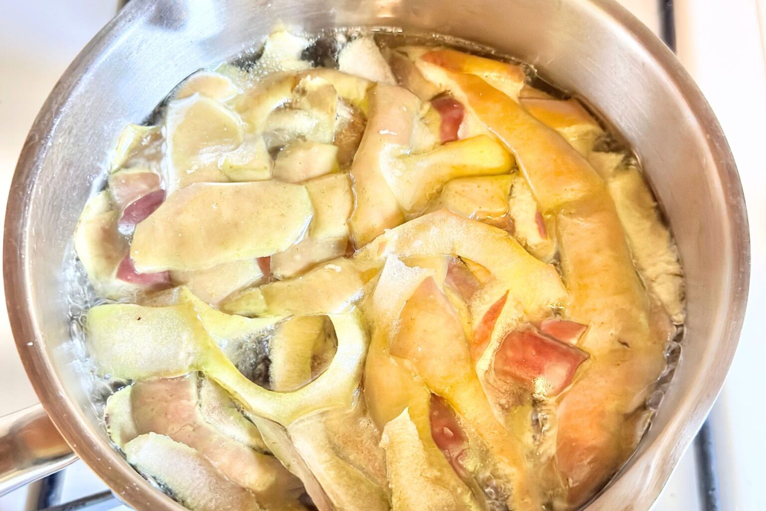 Apple Peel Tea Recipe - Daily Tea Time